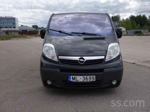 Black Opel Vivaro 2008 in Riga, with an engine capacity of 2.50 L and mileage of 0 thousand km for 5650 €, photo 3 on AUTOMOTO.COM.LV