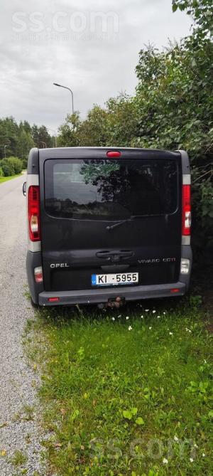 Black Opel Vivaro 2008 in Riga, with an engine capacity of 2.00 L and mileage of 392 thousand km for 1300 €, photo 5 on AUTOMOTO.COM.LV