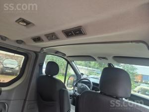 Black Opel Vivaro 2008 in Riga, with an engine capacity of 2.00 L and mileage of 437 thousand km for 5199 €, photo 5 on AUTOMOTO.COM.LV