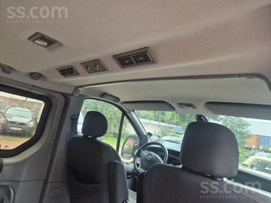 Black Opel Vivaro 2008 in Riga, with an engine capacity of 2.00 L and mileage of 437 thousand km for 5199 €, photo 5 on AUTOMOTO.COM.LV