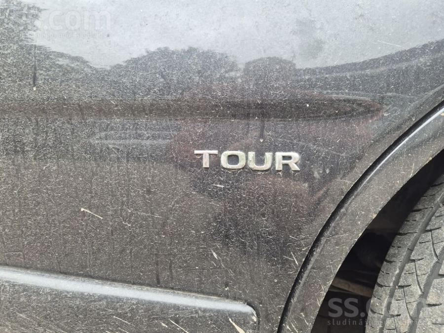 Black Opel Vivaro 2008 in Riga, with an engine capacity of 2.00 L and mileage of 437 thousand km for 5199 €, photo 8 on AUTOMOTO.COM.LV