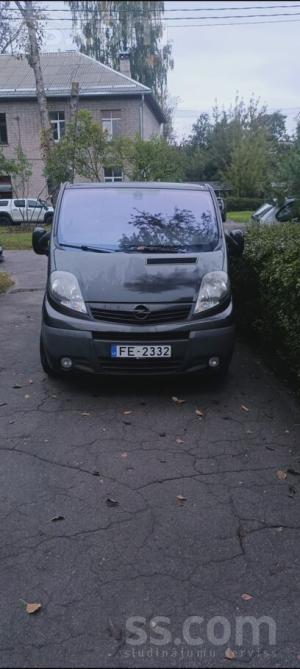 Opel Vivaro 2008 in Riga on AUTOMOTO.COM.LV Black Opel Vivaro 2008 in Riga, with an engine capacity of 2.50 L and mileage of 210 thousand km for 10000 €, photo 1 on AUTOMOTO.COM.LV
