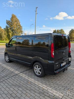 Melns Opel Vivaro 2008 Jelgava, ar dzinēja tilpumu 2.50 L un nobraukumu 0 tūkst. km par 6800 €, foto 3 vietnē AUTOMOTO.COM.LV