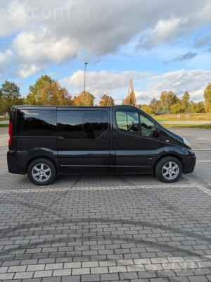 Melns Opel Vivaro 2008 Jelgava, ar dzinēja tilpumu 2.50 L un nobraukumu 0 tūkst. km par 6800 €, foto 7 vietnē AUTOMOTO.COM.LV
