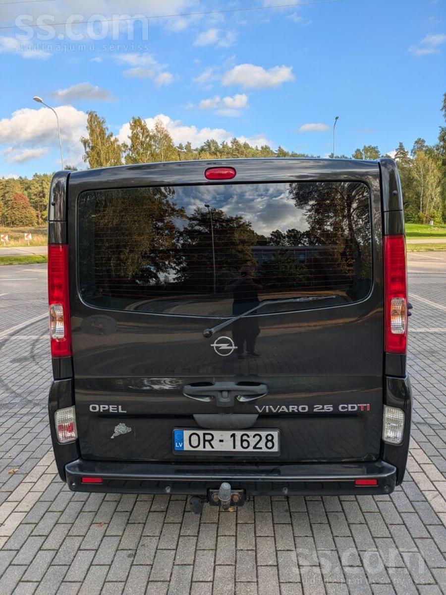 Melns Opel Vivaro 2008 Jelgava, ar dzinēja tilpumu 2.50 L un nobraukumu 0 tūkst. km par 6800 €, foto 8 vietnē AUTOMOTO.COM.LV
