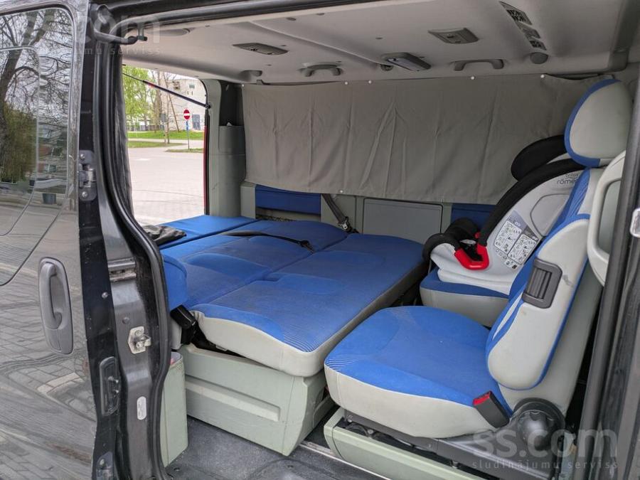 Melns Opel Vivaro 2008 Jelgava, ar dzinēja tilpumu 2.50 L un nobraukumu 0 tūkst. km par 6800 €, foto 12 vietnē AUTOMOTO.COM.LV