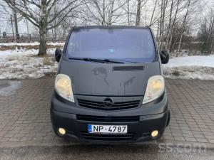 Melns Opel Vivaro 2009 Rīga, ar dzinēja tilpumu 2.50 L un nobraukumu 316 tūkst. km par 6500 €, foto  vietnē AUTOMOTO.COM.LV