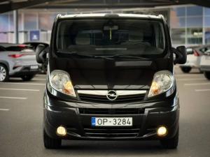 Black Opel Vivaro 2009 in Riga, with an engine capacity of 2.50 L and mileage of 516 thousand km for 6200 €, photo 3 on AUTOMOTO.COM.LV