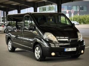 Black Opel Vivaro 2009 in Riga, with an engine capacity of 2.50 L and mileage of 516 thousand km for 6200 €, photo 4 on AUTOMOTO.COM.LV