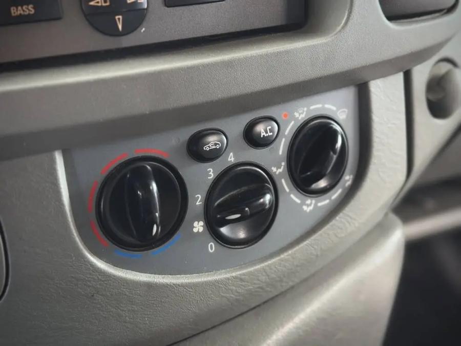 Black Opel Vivaro 2009 in Riga, with an engine capacity of 2.50 L and mileage of 516 thousand km for 6200 €, photo 21 on AUTOMOTO.COM.LV
