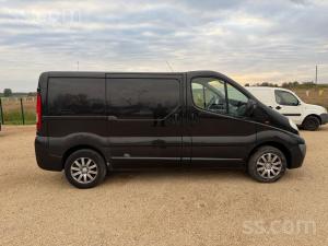 Melns Opel Vivaro 2010 Jēkabpils, ar dzinēja tilpumu 2.00 L un nobraukumu 0 tūkst. km par 4350 €, foto 2 vietnē AUTOMOTO.COM.LV