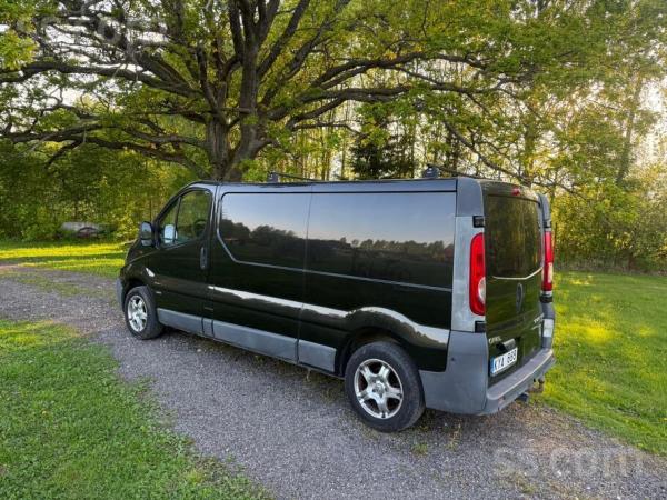 Melns Opel Vivaro 2010 Rīga, ar dzinēja tilpumu 2.00 L un nobraukumu 0 tūkst. km par 5050 €, foto 3 vietnē AUTOMOTO.COM.LV