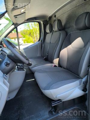 Melns Opel Vivaro 2010 Valmiera, ar dzinēja tilpumu 2.00 L un nobraukumu 277 tūkst. km par 5550 €, foto 23 vietnē AUTOMOTO.COM.LV