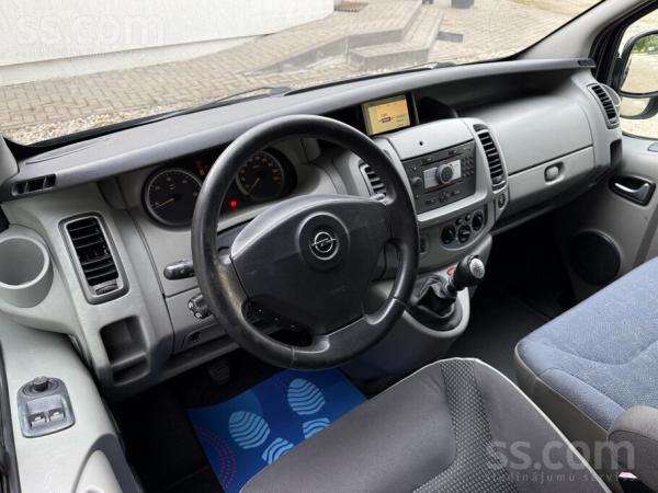 Black Opel Vivaro 2010 in Tukums, with an engine capacity of 2.00 L and mileage of 311 thousand km for 5000 €, photo 7 on AUTOMOTO.COM.LV