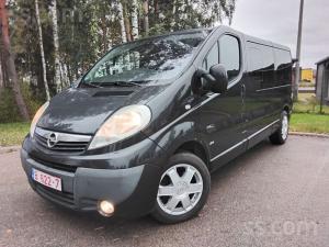 Melns Opel Vivaro 2010 Rīga, ar dzinēja tilpumu 2.50 L un nobraukumu 290 tūkst. km par 10850 €, foto  vietnē AUTOMOTO.COM.LV