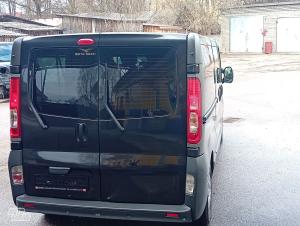 Black Opel Vivaro 2011 in Vilnius, with an engine capacity of 2.50 L and mileage of 280 thousand km for 6750 €, photo 5 on AUTOMOTO.COM.LV