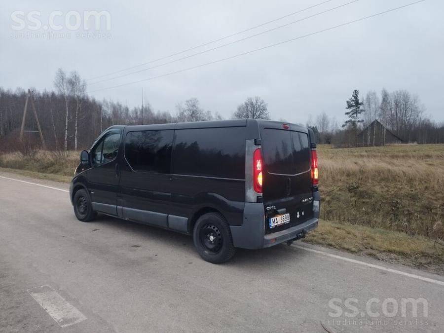Melns Opel Vivaro 2011 Jēkabpils, ar dzinēja tilpumu 2.00 L un nobraukumu 382 tūkst. km par 6000 €, foto 3 vietnē AUTOMOTO.COM.LV