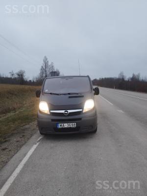 Melns Opel Vivaro 2011 Jēkabpils, ar dzinēja tilpumu 2.00 L un nobraukumu 382 tūkst. km par 6000 €, foto 5 vietnē AUTOMOTO.COM.LV