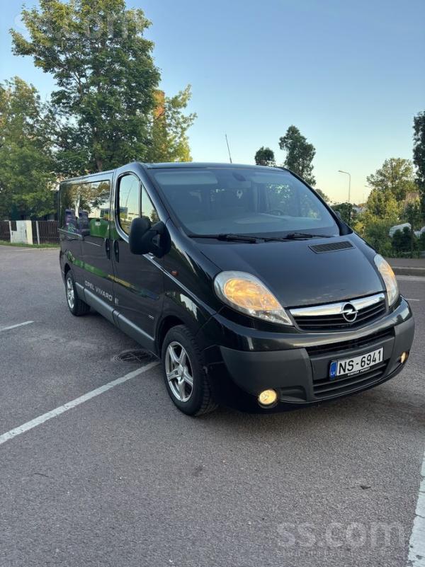 Black Opel Vivaro 2011 in Jekabpils, with an engine capacity of 2.00 L and mileage of 410 thousand km for 7200 €, photo 6 on AUTOMOTO.COM.LV