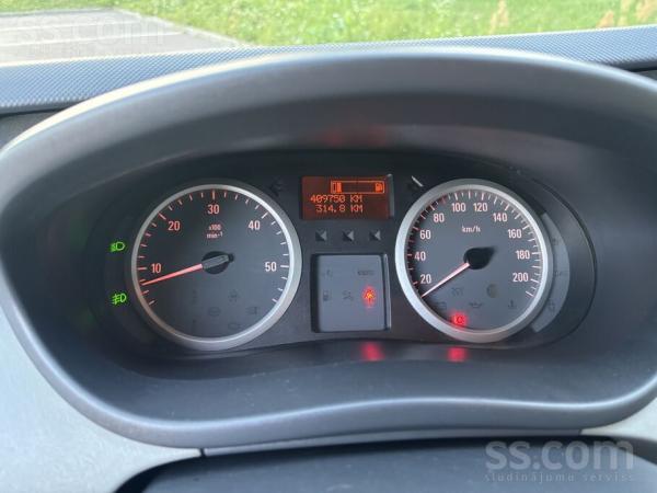 Black Opel Vivaro 2011 in Jekabpils, with an engine capacity of 2.00 L and mileage of 410 thousand km for 7200 €, photo 9 on AUTOMOTO.COM.LV