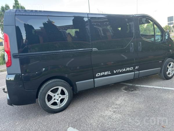 Black Opel Vivaro 2011 in Jekabpils, with an engine capacity of 2.00 L and mileage of 410 thousand km for 7100 €, photo 5 on AUTOMOTO.COM.LV