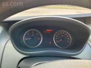 Black Opel Vivaro 2011 in Ventspils, with an engine capacity of 2.50 L and mileage of 291 thousand km for 11500 €, photo 10 on AUTOMOTO.COM.LV