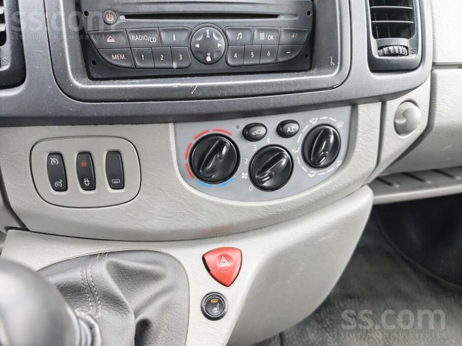 Black Opel Vivaro 2012 in Riga, with an engine capacity of 2.00 L and mileage of 290 thousand km for 4950 €, photo 9 on AUTOMOTO.COM.LV