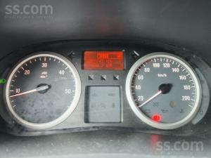 Black Opel Vivaro 2012 in Riga, with an engine capacity of 2.00 L and mileage of 290 thousand km for 4950 €, photo 11 on AUTOMOTO.COM.LV