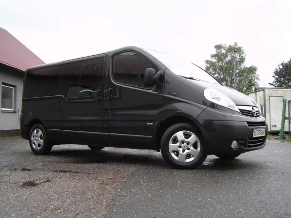 Melns Opel Vivaro 2012 Sigulda, ar dzinēja tilpumu 2.00 L un nobraukumu 250 tūkst. km par 11950 €, foto 2 vietnē AUTOMOTO.COM.LV