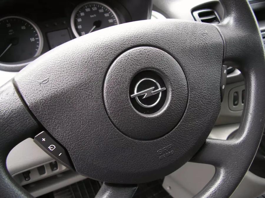 Melns Opel Vivaro 2012 Sigulda, ar dzinēja tilpumu 2.00 L un nobraukumu 250 tūkst. km par 11950 €, foto 18 vietnē AUTOMOTO.COM.LV
