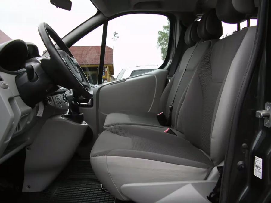 Melns Opel Vivaro 2012 Sigulda, ar dzinēja tilpumu 2.00 L un nobraukumu 250 tūkst. km par 11950 €, foto 21 vietnē AUTOMOTO.COM.LV