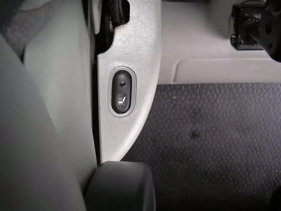 Melns Opel Vivaro 2012 Sigulda, ar dzinēja tilpumu 2.00 L un nobraukumu 250 tūkst. km par 11950 €, foto 22 vietnē AUTOMOTO.COM.LV