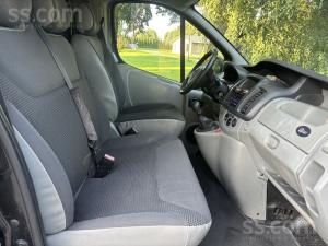 Black Opel Vivaro 2012 in Ogre, with an engine capacity of 2.00 L and mileage of 233 thousand km for 4890 €, photo 10 on AUTOMOTO.COM.LV