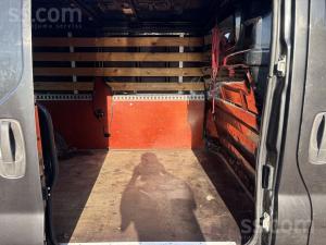 Black Opel Vivaro 2012 in Ogre, with an engine capacity of 2.00 L and mileage of 233 thousand km for 4890 €, photo 13 on AUTOMOTO.COM.LV