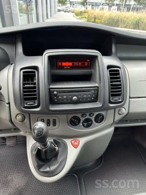 Melns Opel Vivaro 2012 Tallina, ar dzinēja tilpumu 2.00 L un nobraukumu 392 tūkst. km par 6999 €, foto 27 vietnē AUTOMOTO.COM.LV