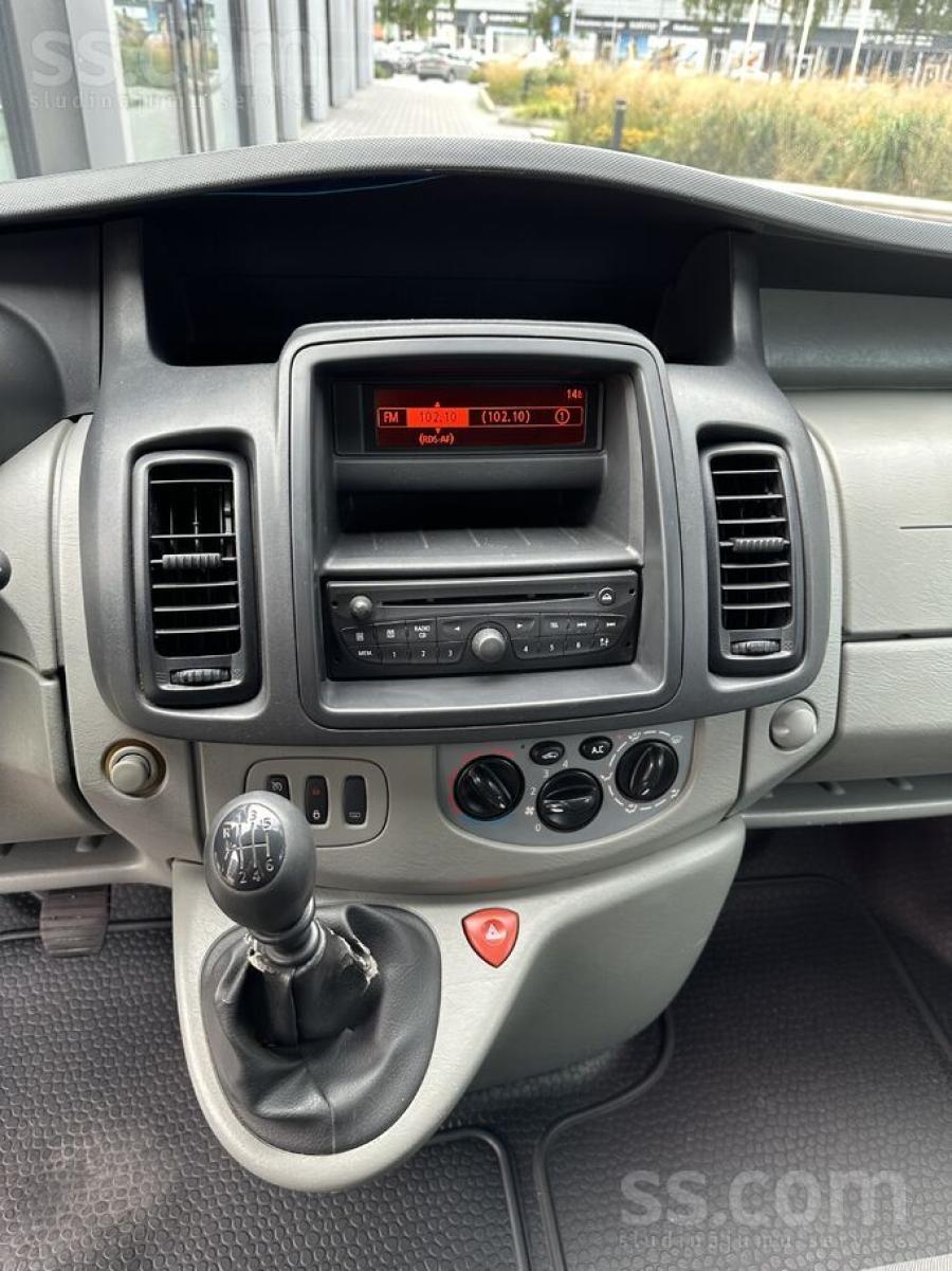Melns Opel Vivaro 2012 Tallina, ar dzinēja tilpumu 2.00 L un nobraukumu 392 tūkst. km par 6999 €, foto 27 vietnē AUTOMOTO.COM.LV