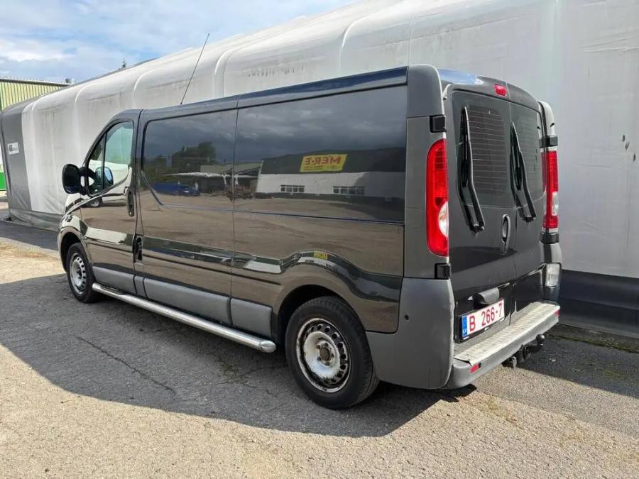 Melns Opel Vivaro 2012 Ogre, ar dzinēja tilpumu 2.00 L un nobraukumu 232 tūkst. km par 5250 €, foto 7 vietnē AUTOMOTO.COM.LV