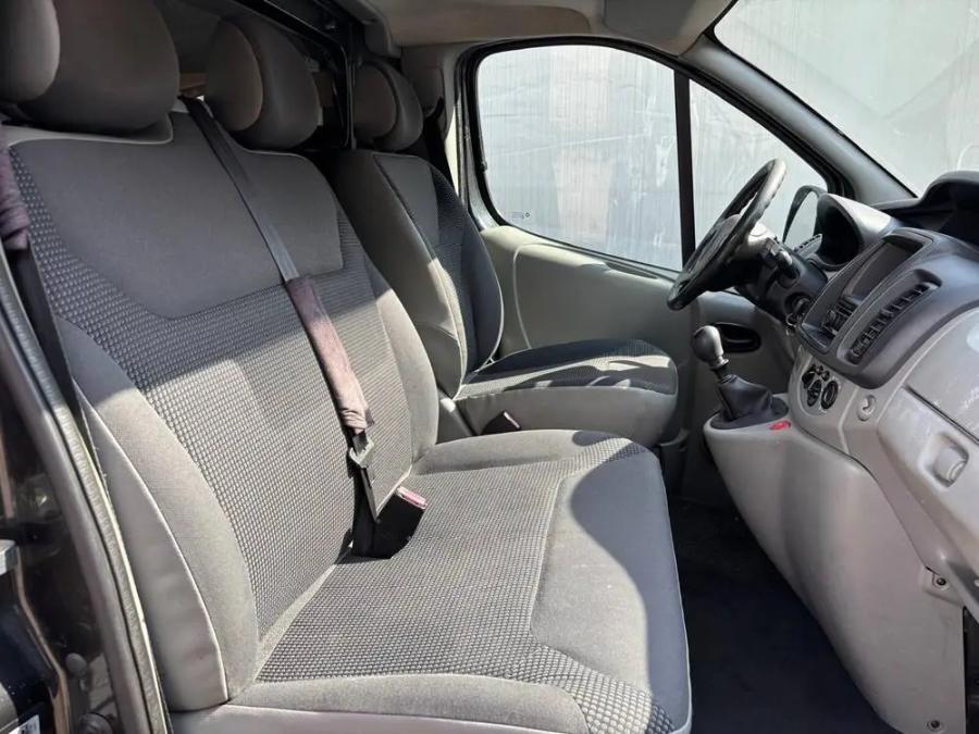 Melns Opel Vivaro 2012 Ogre, ar dzinēja tilpumu 2.00 L un nobraukumu 232 tūkst. km par 5250 €, foto 11 vietnē AUTOMOTO.COM.LV