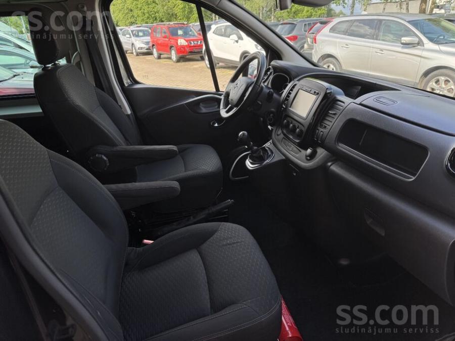 Black Opel Vivaro 2015 in Talsi, with an engine capacity of 1.60 L and mileage of 0 thousand km for 9995 €, photo 11 on AUTOMOTO.COM.LV