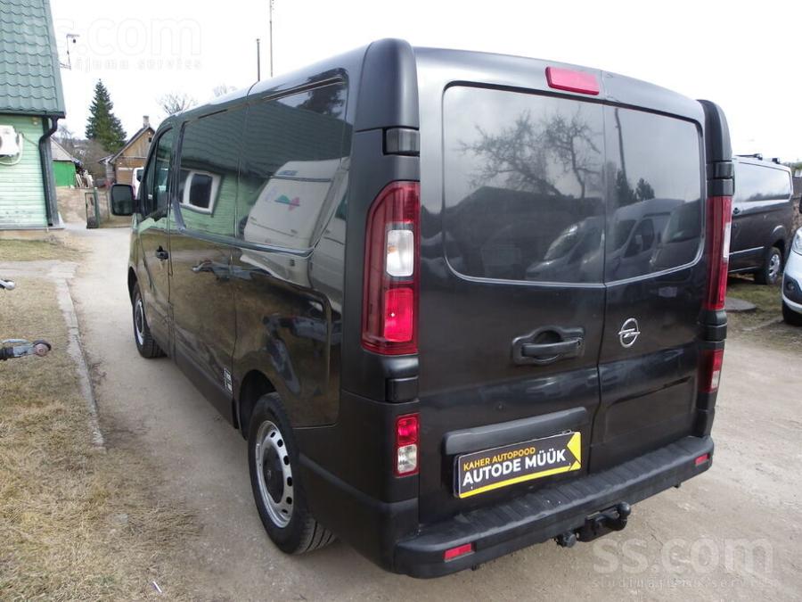 Black Opel Vivaro 2015 in Valka, with an engine capacity of 1.60 L and mileage of 179 thousand km for 7500 €, photo 8 on AUTOMOTO.COM.LV