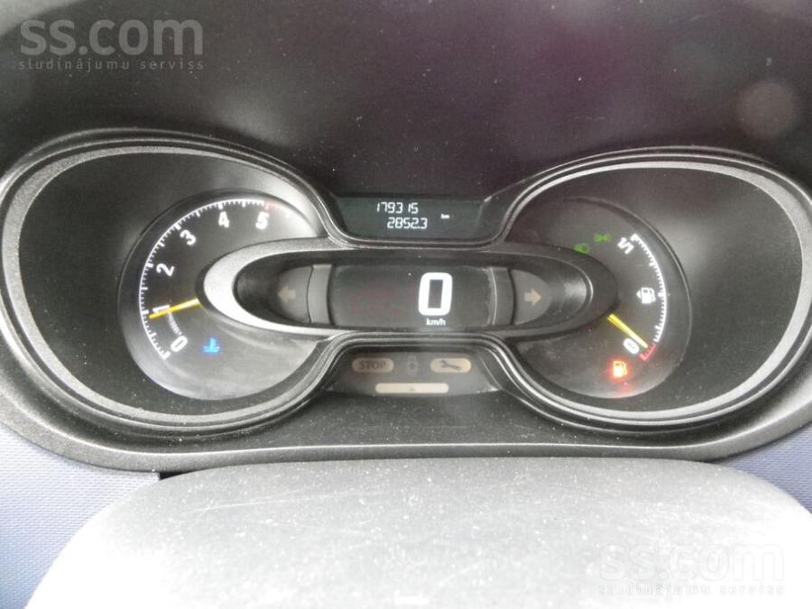 Black Opel Vivaro 2015 in Valka, with an engine capacity of 1.60 L and mileage of 179 thousand km for 7500 €, photo 10 on AUTOMOTO.COM.LV