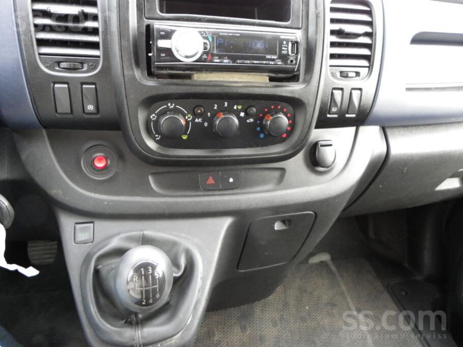 Black Opel Vivaro 2015 in Valka, with an engine capacity of 1.60 L and mileage of 179 thousand km for 7500 €, photo 11 on AUTOMOTO.COM.LV