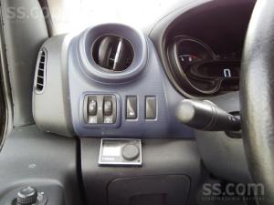 Black Opel Vivaro 2015 in Valka, with an engine capacity of 1.60 L and mileage of 179 thousand km for 7500 €, photo 12 on AUTOMOTO.COM.LV