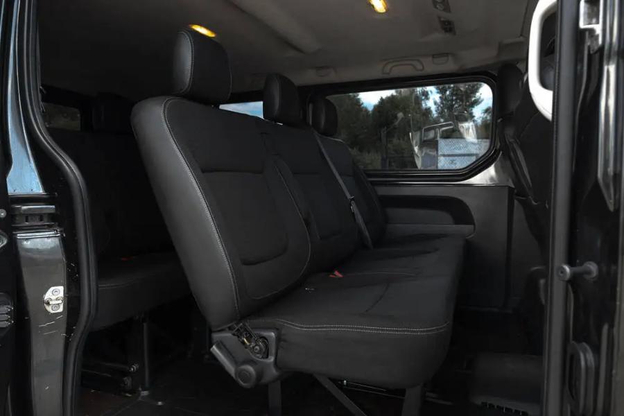Melns Opel Vivaro 2015 Jelgava, ar dzinēja tilpumu 1.60 L un nobraukumu 298 tūkst. km par 10000 €, foto 10 vietnē AUTOMOTO.COM.LV
