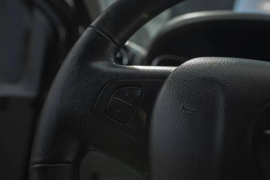 Melns Opel Vivaro 2015 Jelgava, ar dzinēja tilpumu 1.60 L un nobraukumu 298 tūkst. km par 10000 €, foto 17 vietnē AUTOMOTO.COM.LV