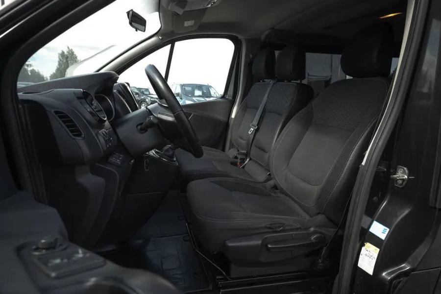Melns Opel Vivaro 2015 Jelgava, ar dzinēja tilpumu 1.60 L un nobraukumu 298 tūkst. km par 10000 €, foto 19 vietnē AUTOMOTO.COM.LV