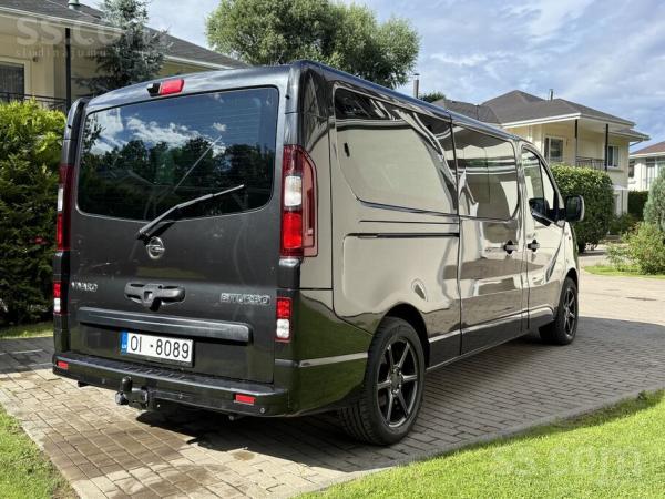 Black Opel Vivaro 2017 in Riga, with an engine capacity of 1.60 L and mileage of 130 thousand km for 15800 €, photo 9 on AUTOMOTO.COM.LV