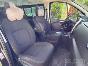 Black Opel Vivaro 2017 in Riga, with an engine capacity of 1.60 L and mileage of 130 thousand km for 15800 €, photo 22 on AUTOMOTO.COM.LV
