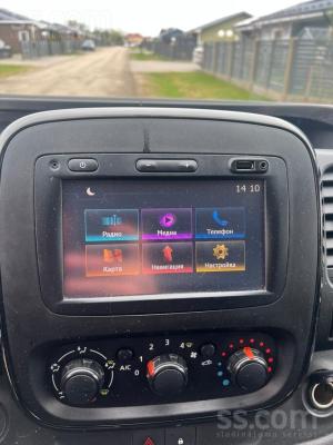 Black Opel Vivaro 2017 in Riga, with an engine capacity of 1.60 L and mileage of 380 thousand km for 10500 €, photo 6 on AUTOMOTO.COM.LV