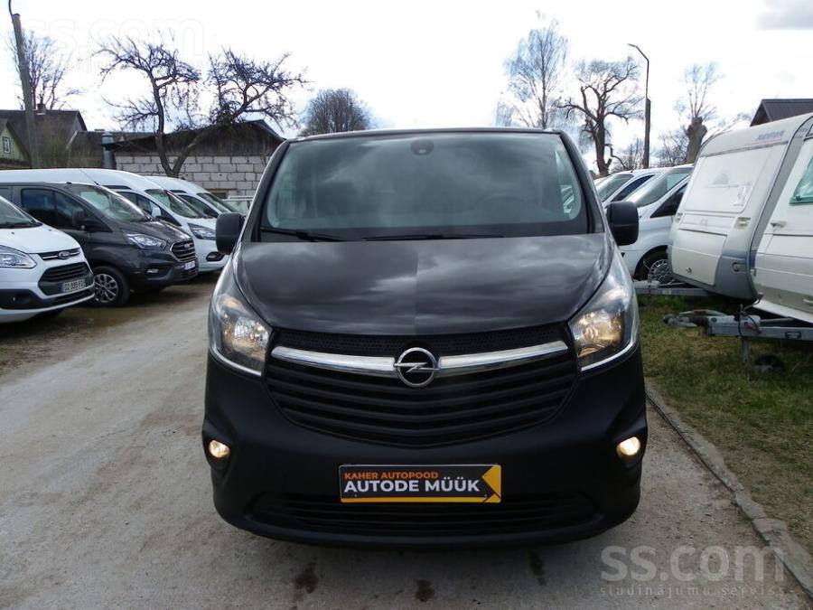 Black Opel Vivaro 2018 in Valka, with an engine capacity of 1.60 L and mileage of 214 thousand km for 9500 €, photo 4 on AUTOMOTO.COM.LV